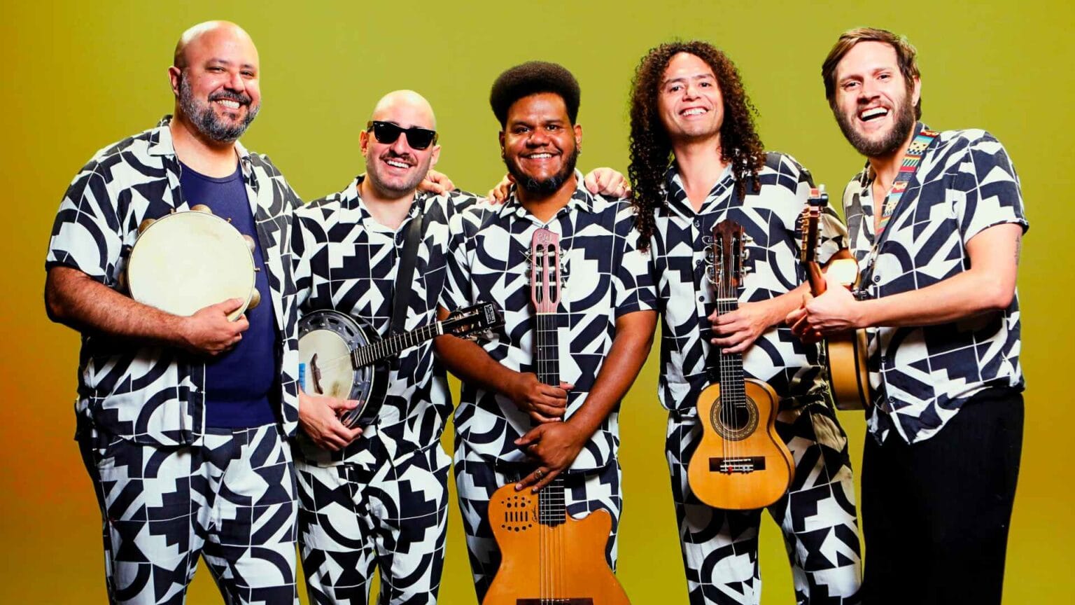 ÚLTIMA BATUCADA CELEBRA O ANO DO SAMBA E DO CHORO EM BRASÍLIA